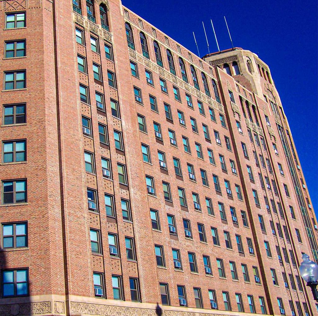 FAUST LANDMARK - Mike Harris Mason Contractor, Inc.